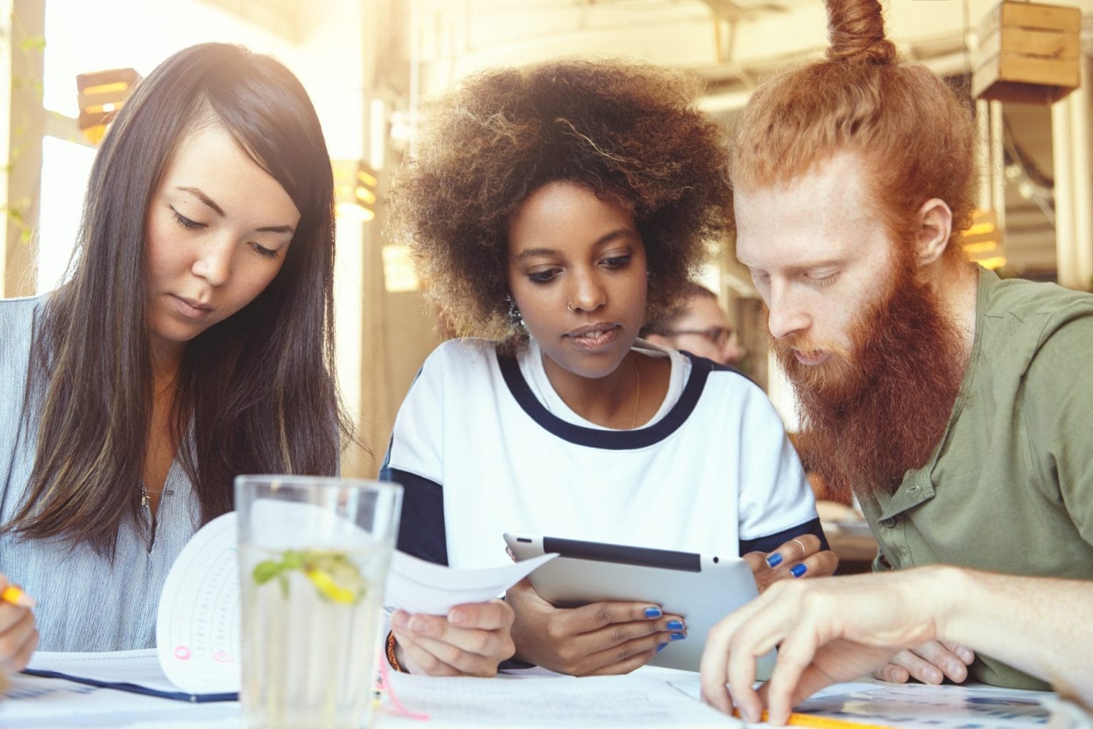 Financial Education Benefits: How It Empowers Young Adults
